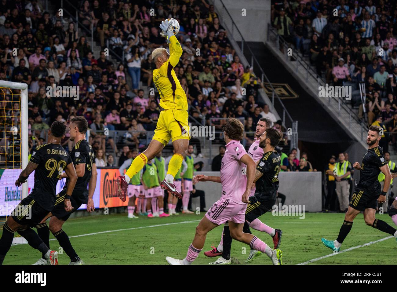 Le gardien de but d'Inter Miami Drake Callender (1 ans) obtient un coup ...