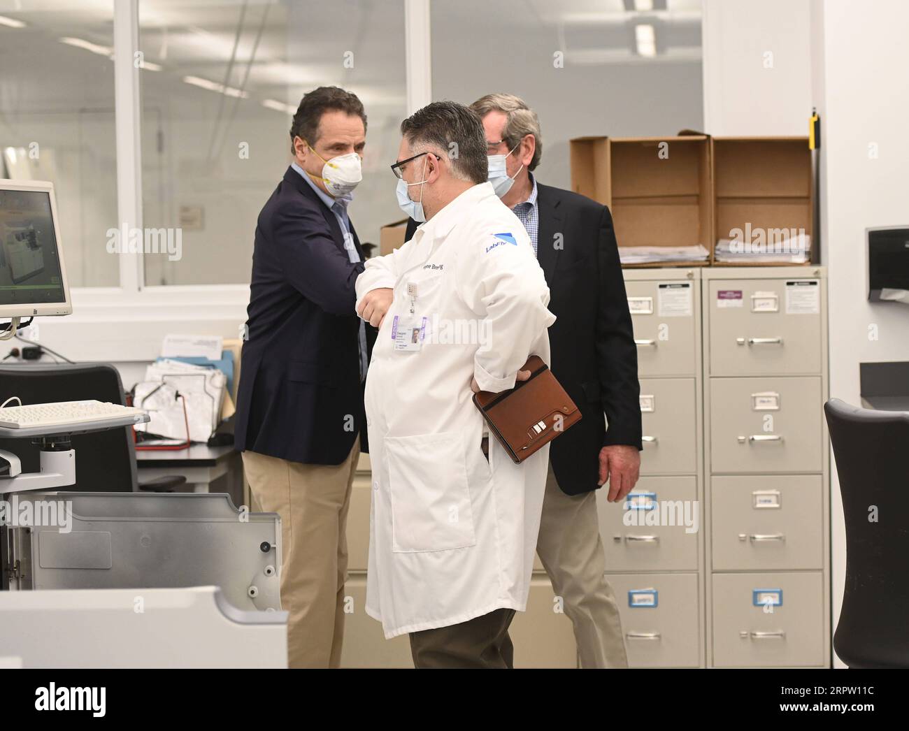 200420 -- NEW YORK, 20 avril 2020 Xinhua -- le gouverneur de New York ...