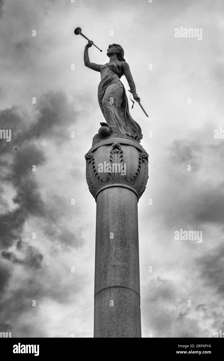Sculpture en bronze avec granit Banque d'images noir et blanc - Alamy