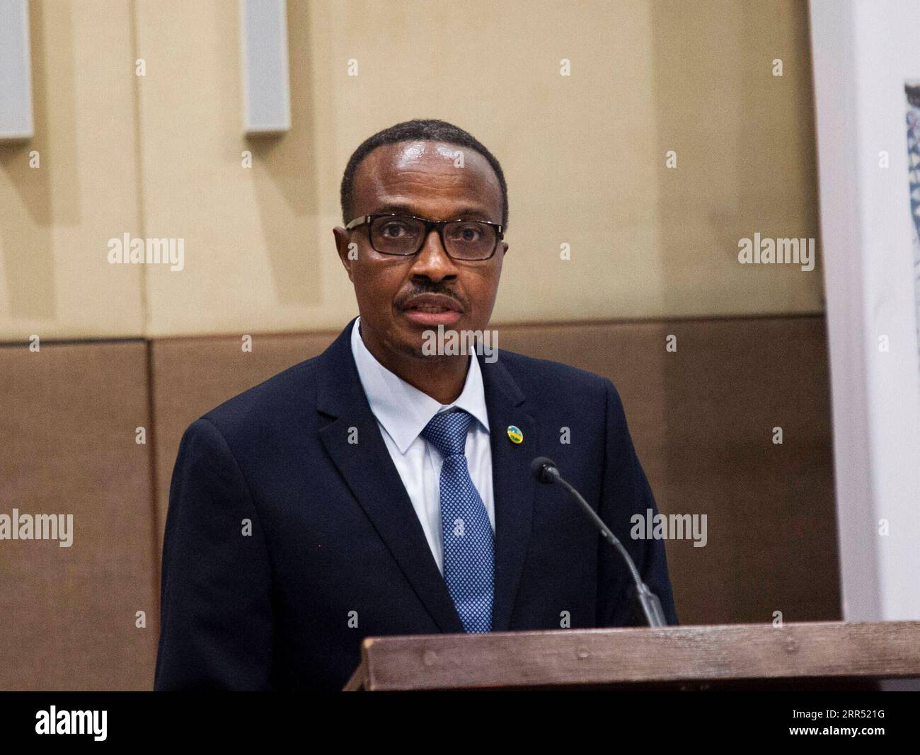 201219 -- KIGALI, le 19 décembre 2020 -- le ministre rwandais de la ...