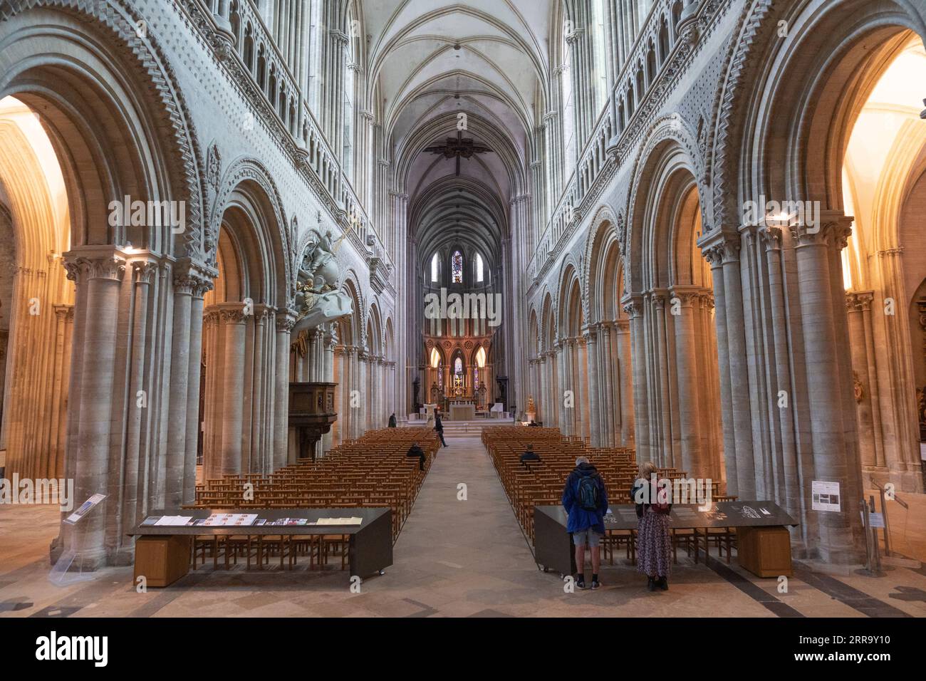 Monuments de bayeux Banque de photographies et d’images à haute résolution - Alamy
