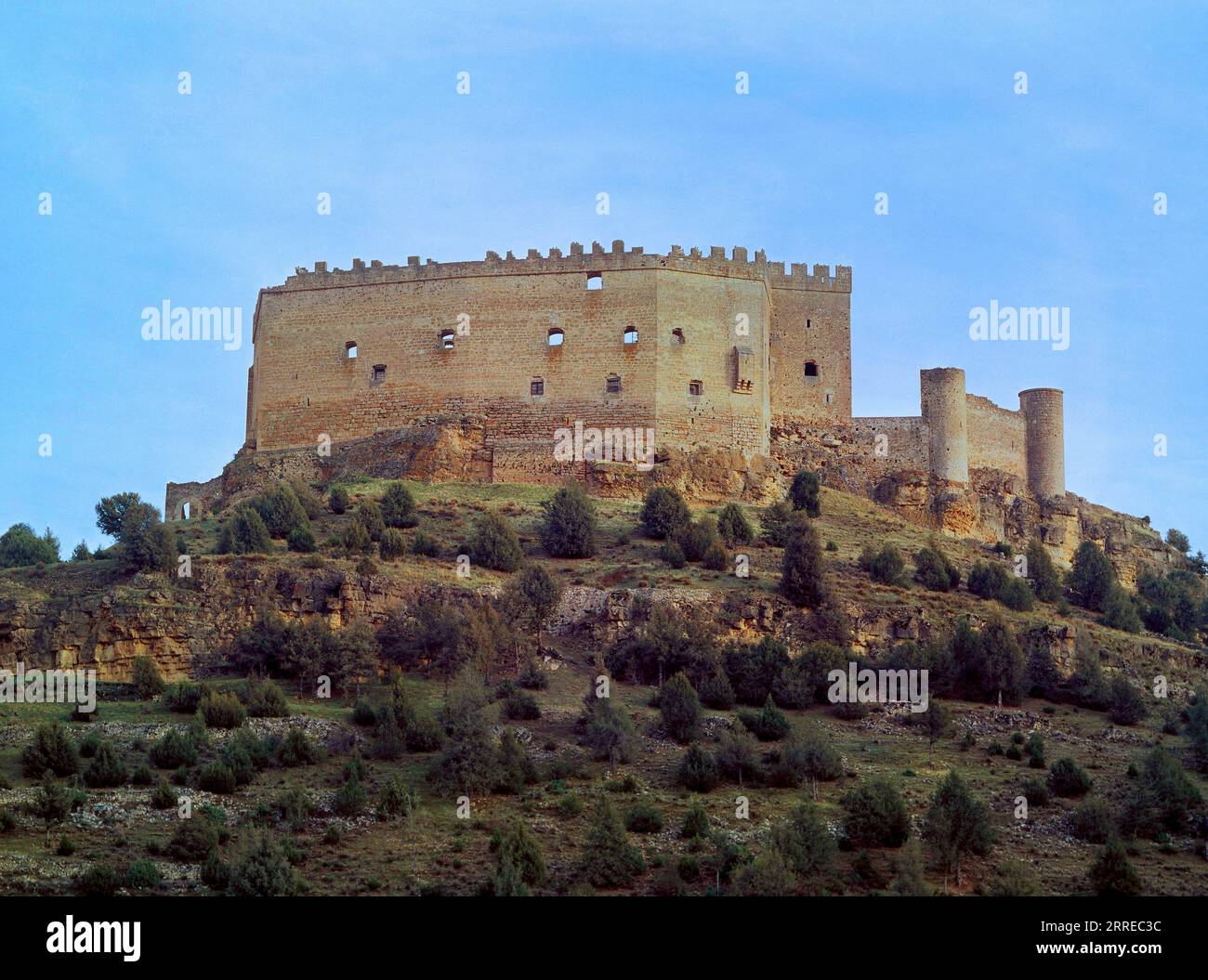 CASTILLO DE PEDRAZA CONSTRUIDO ENTRE LOS SIGLOS XIV Y XVI - FOTO AÑOS ...
