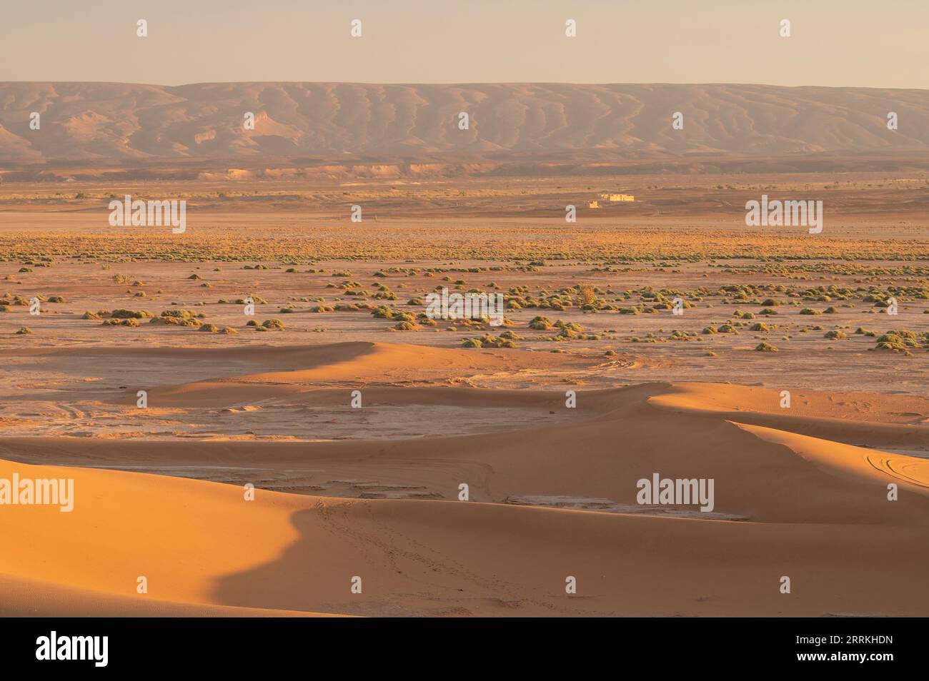 Dunes de sable lever du soleil Banque de photographies et d’images à ...