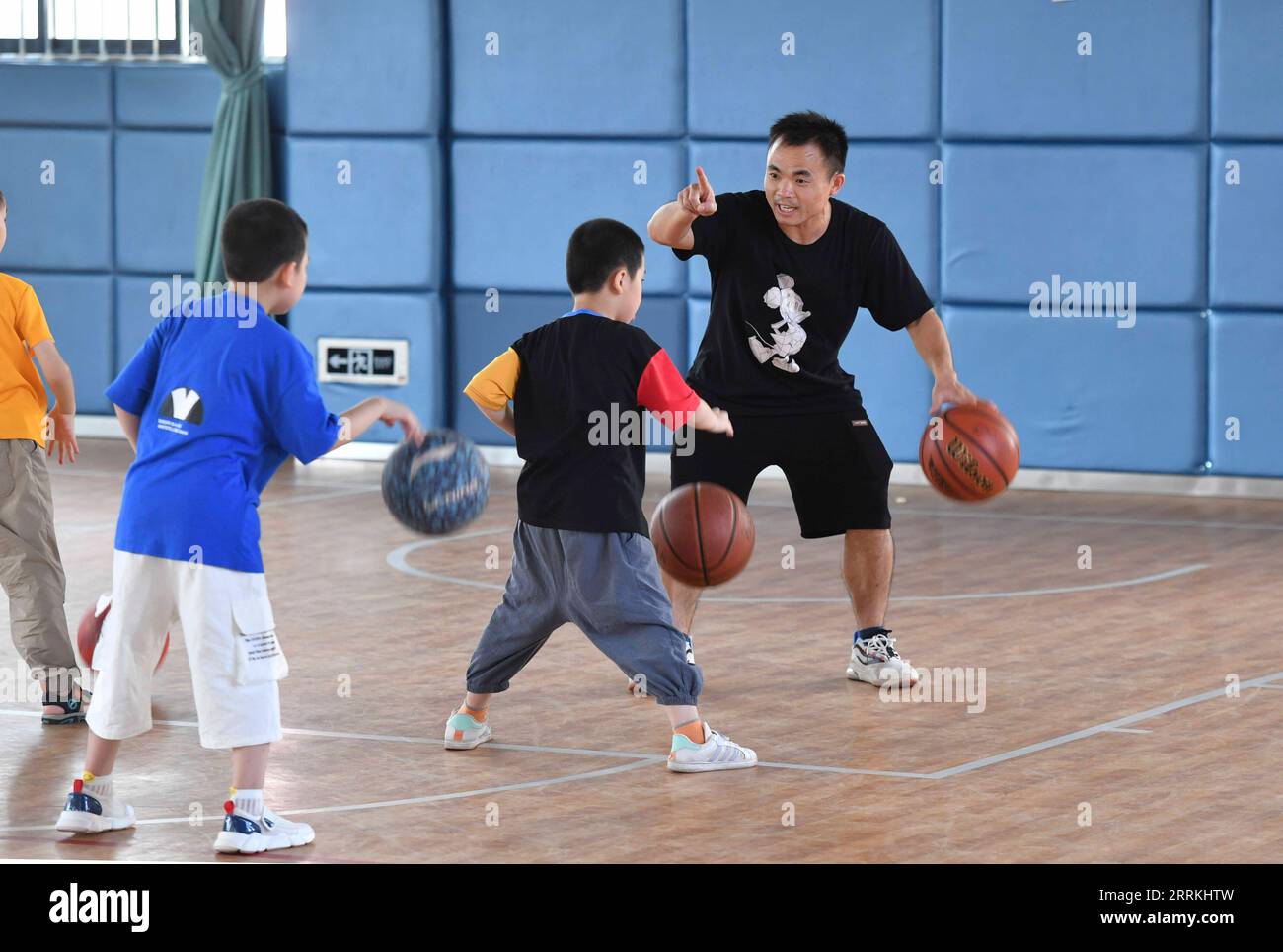 Enfants autistes basket Banque de photographies et d’images à haute ...