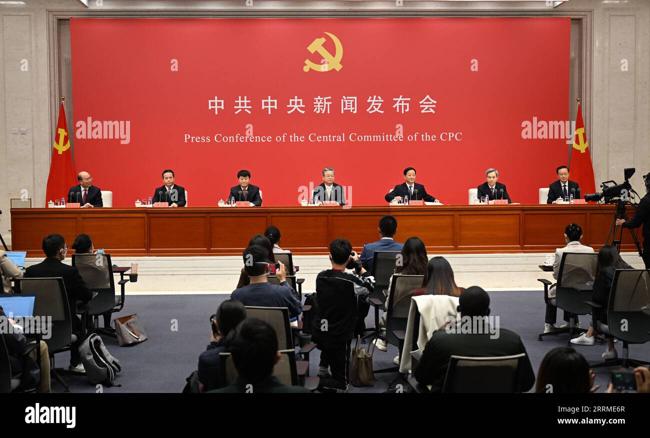 221024 -- BEIJING, le 24 octobre 2022 -- le Comité central du PCC du ...