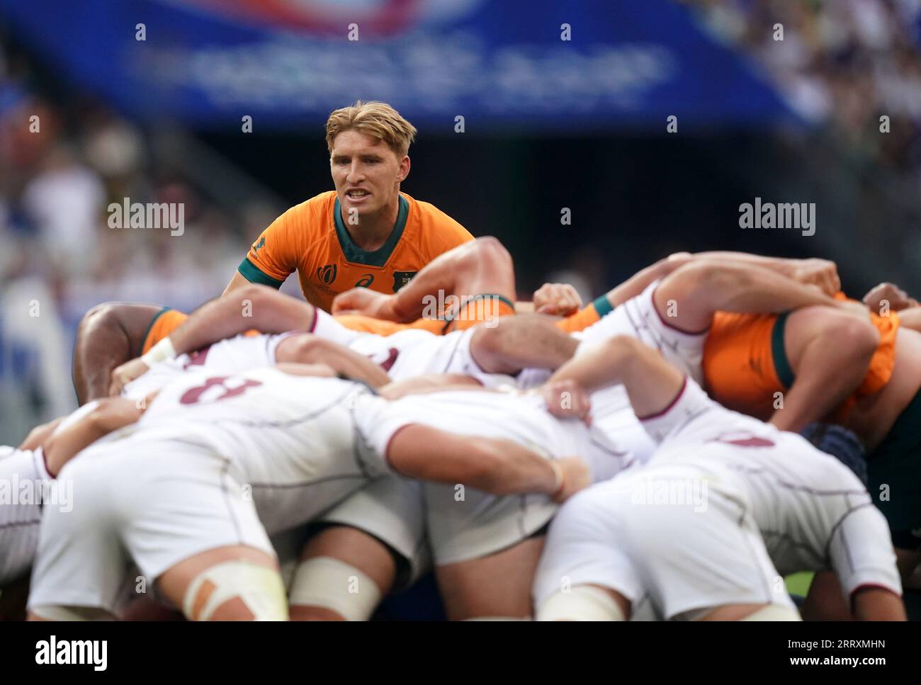 L'australien Tate McDermott se présente lors d'une mêlée lors du match ...