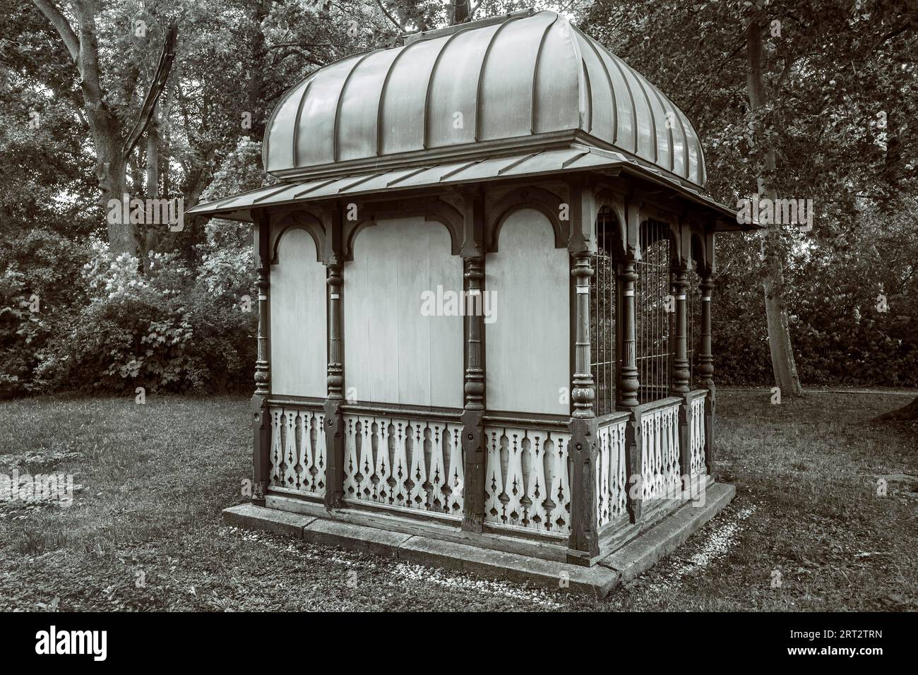 Ancien pavillon du parc Banque de photographies et d’images à haute ...