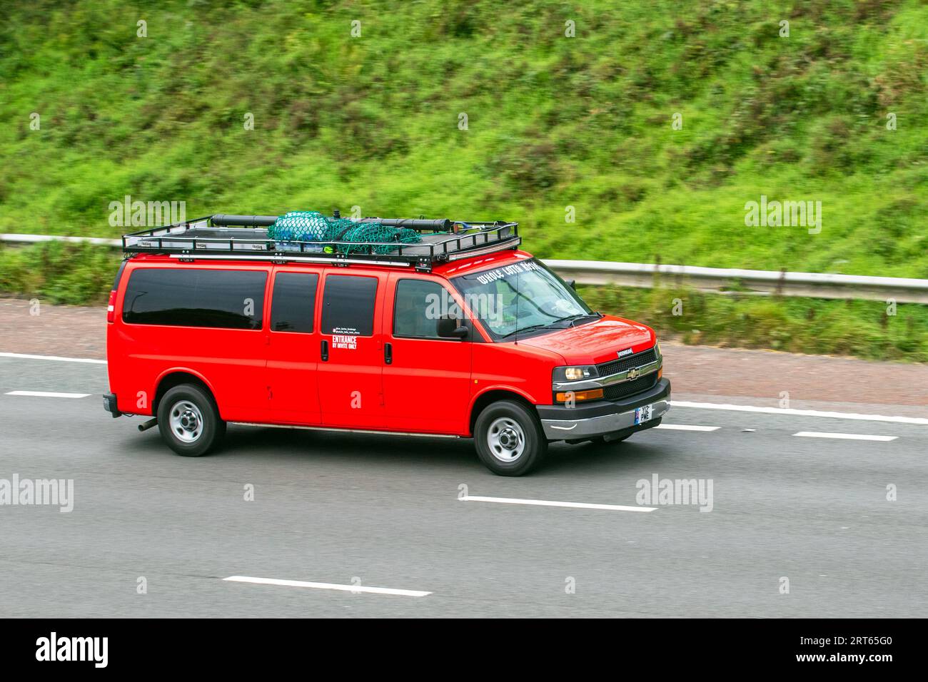 2006 Red American Chevrolet Savana essence 6000 cm3, Chevrolet Express ...