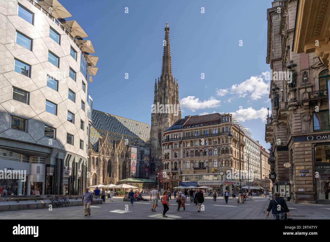 Touristes sur la stephansplatz Banque de photographies et d’images à ...