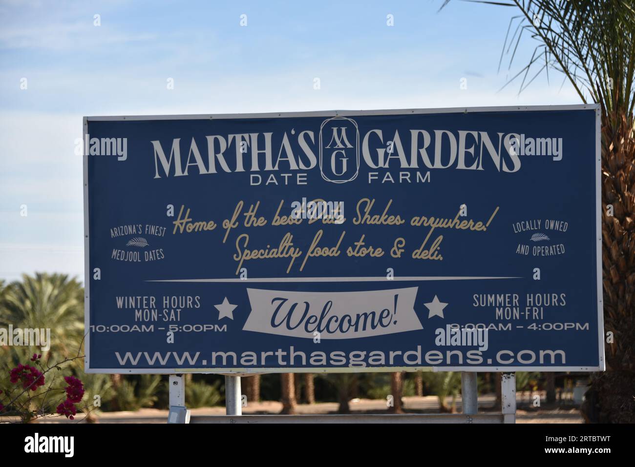 Yuma, AZ États-Unis. 3/14/2023. Martha’s Gardens Medjool Date Farm a ...