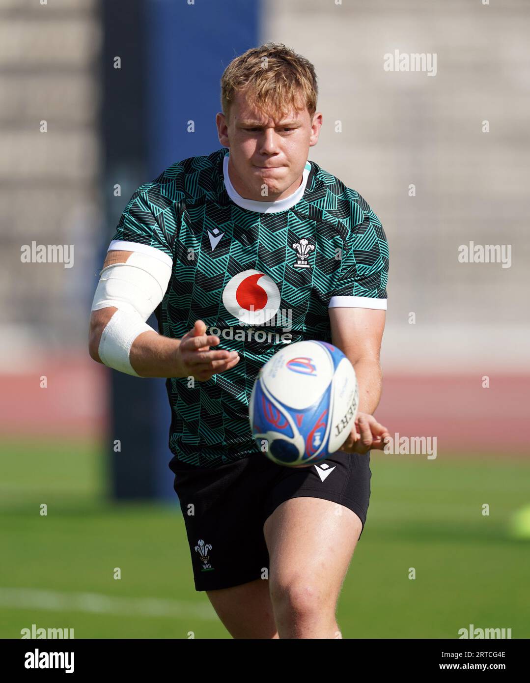 Sam Costelow du pays de Galles lors d'une séance d'entraînement au ...