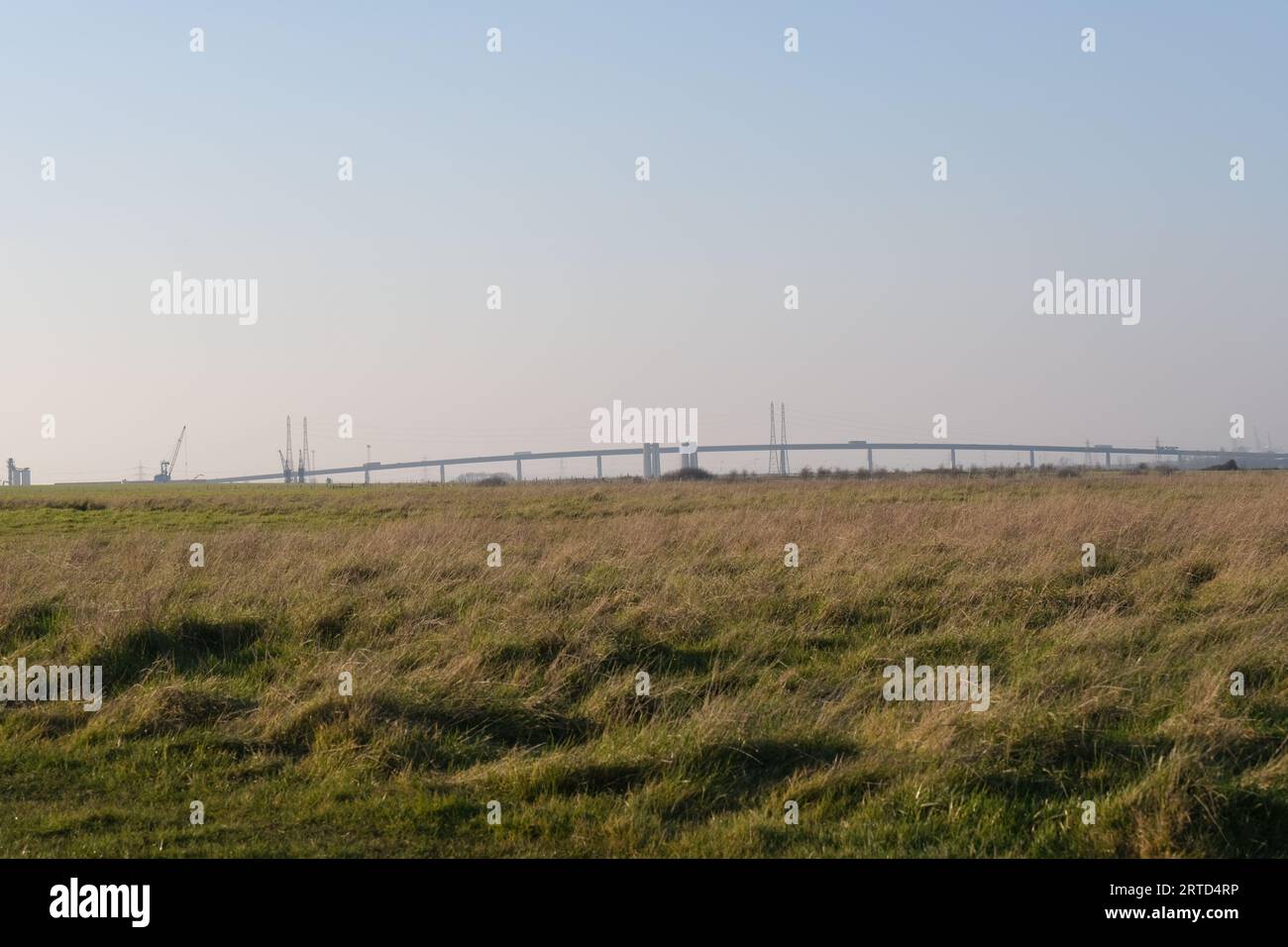 Kingsferry bridge Banque de photographies et d’images à haute ...