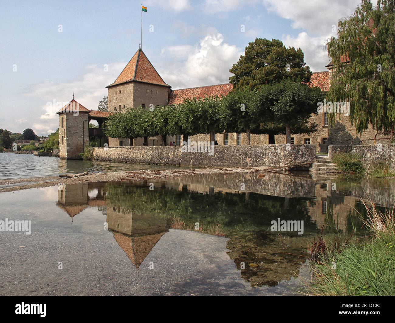 Château de rolle Banque de photographies et d’images à haute résolution ...