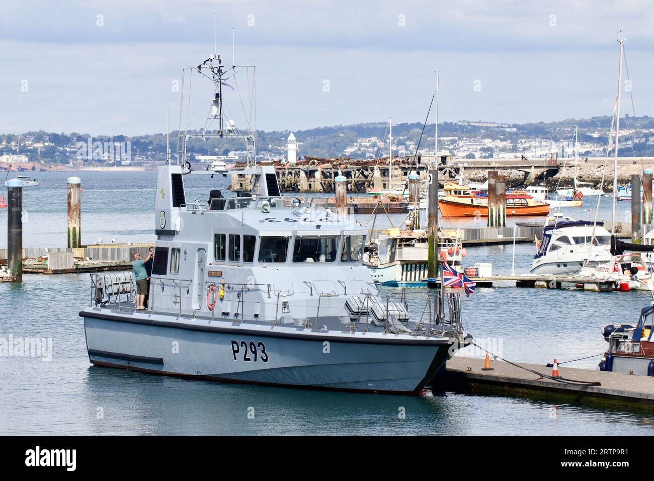 Royal navy patrol vessel Banque de photographies et d’images à haute ...