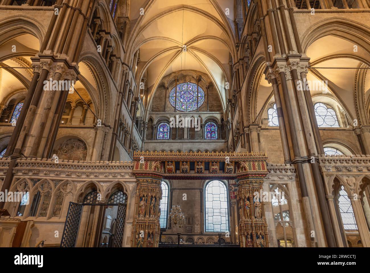 Canterbury, UK-20 mai 2023 : intérieur de la cathédrale de Canterbury à ...