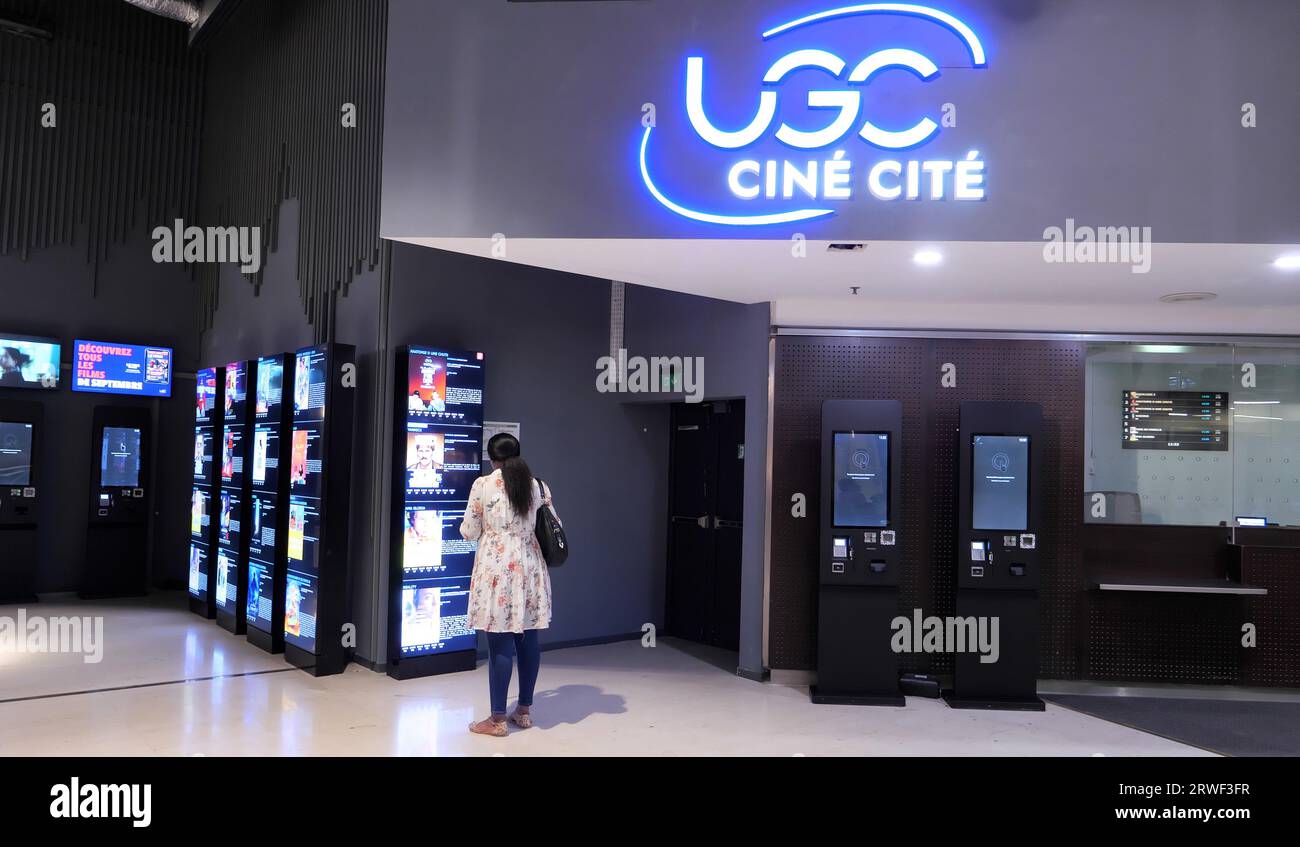Cinema halls Banque de photographies et d’images à haute résolution - Alamy