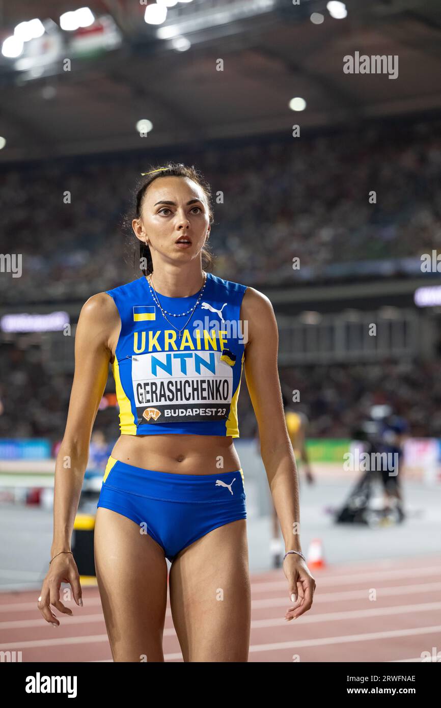 Iryna Herashchenko participe au saut en hauteur aux Championnats du monde d'athlétisme de ...