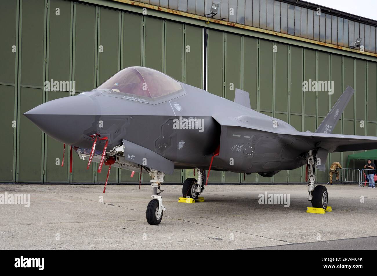 - aeroporto militare di Cameri (Novara), avion Lockheed Martin F-35 ...