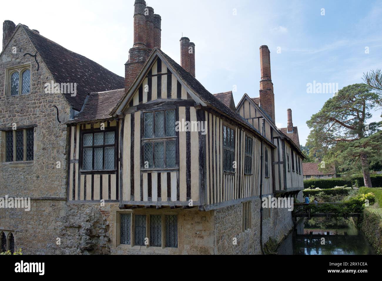 Tudor facade Banque de photographies et d’images à haute résolution - Alamy