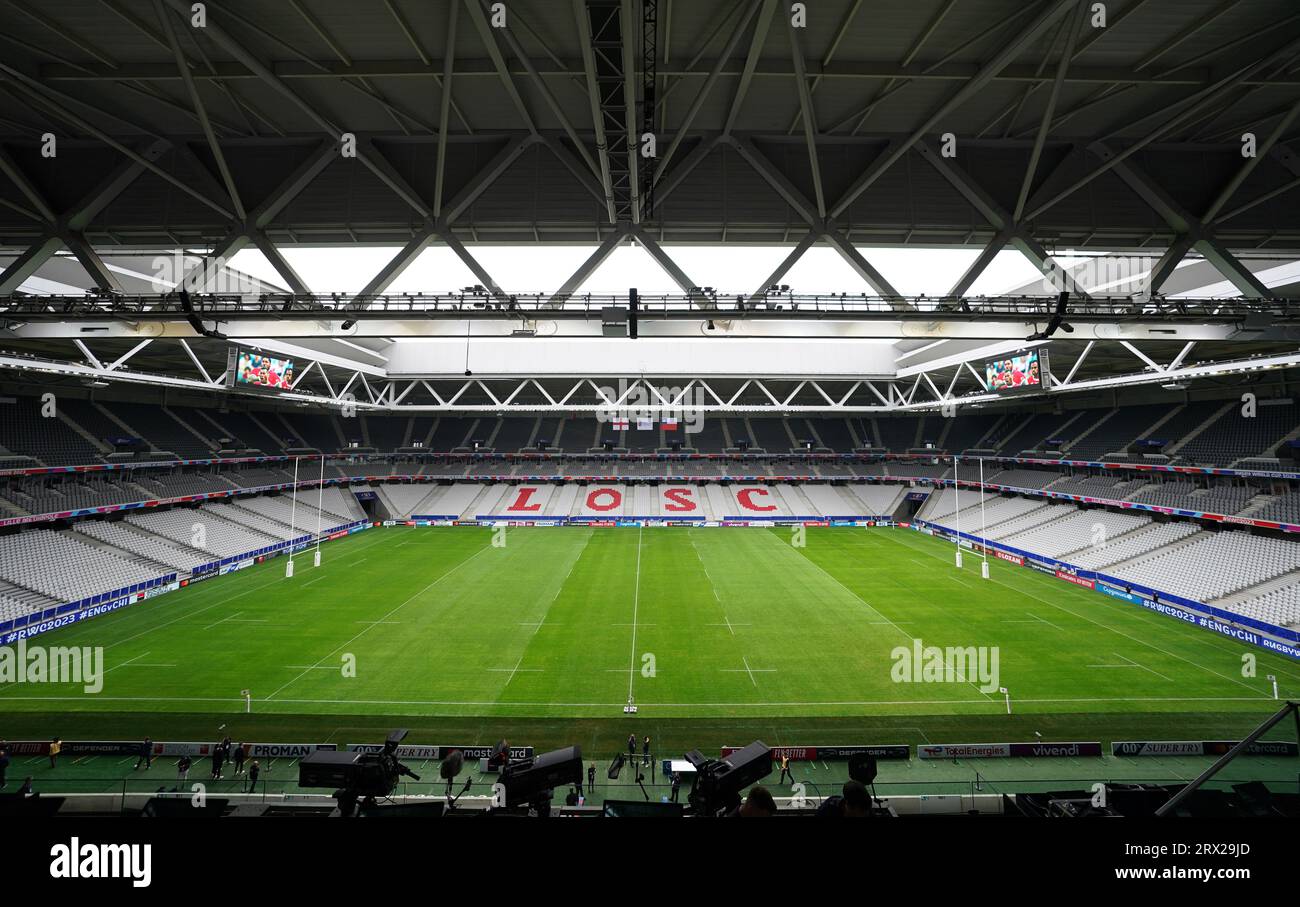 Vue générale du Stade Pierre Mauroy, Villeneuve-d'Ascq. Date de la ...