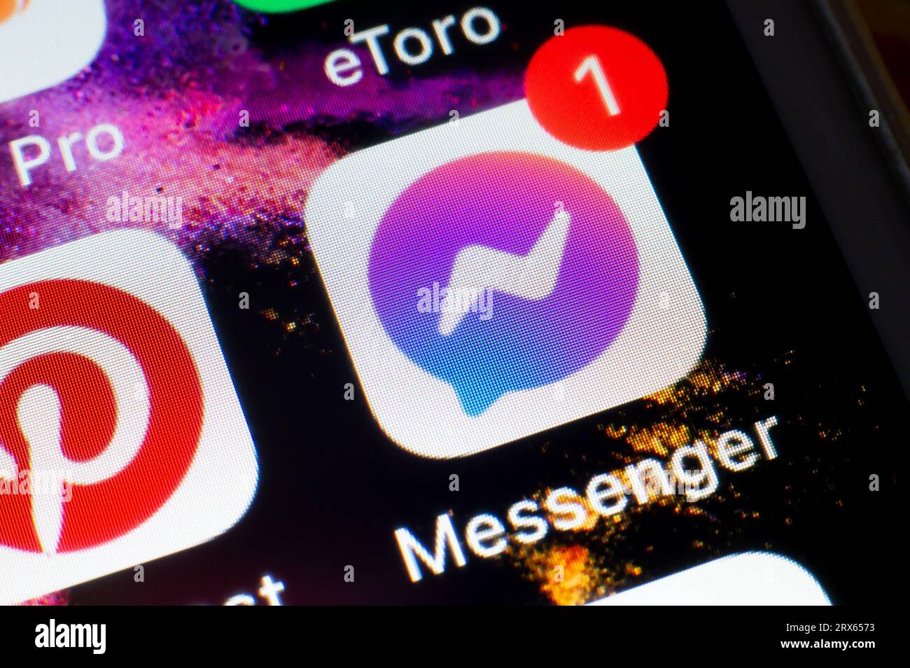 Instagram app icon rouge Banque de photographies et d’images à haute résolution - Alamy