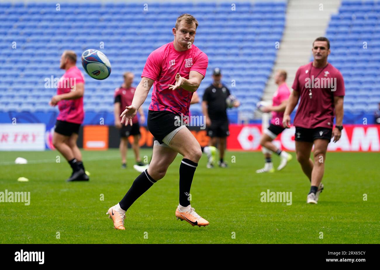 Nick Tompkins du pays de Galles lors du Captain's Run à l'OL Stadium de ...