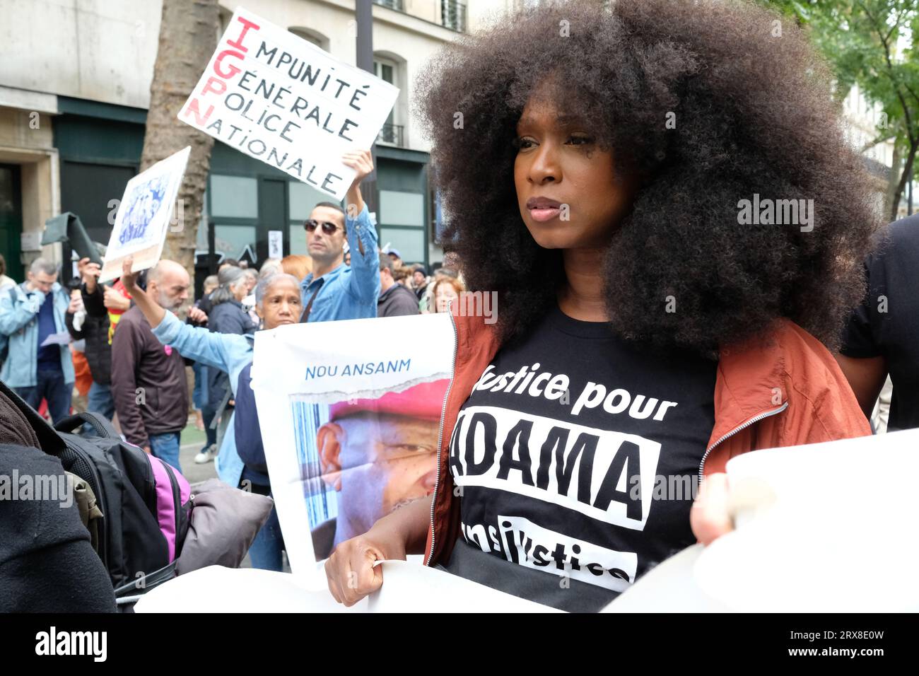 ASSA Traoré était en tête de la marche pour la justice, contre les ...