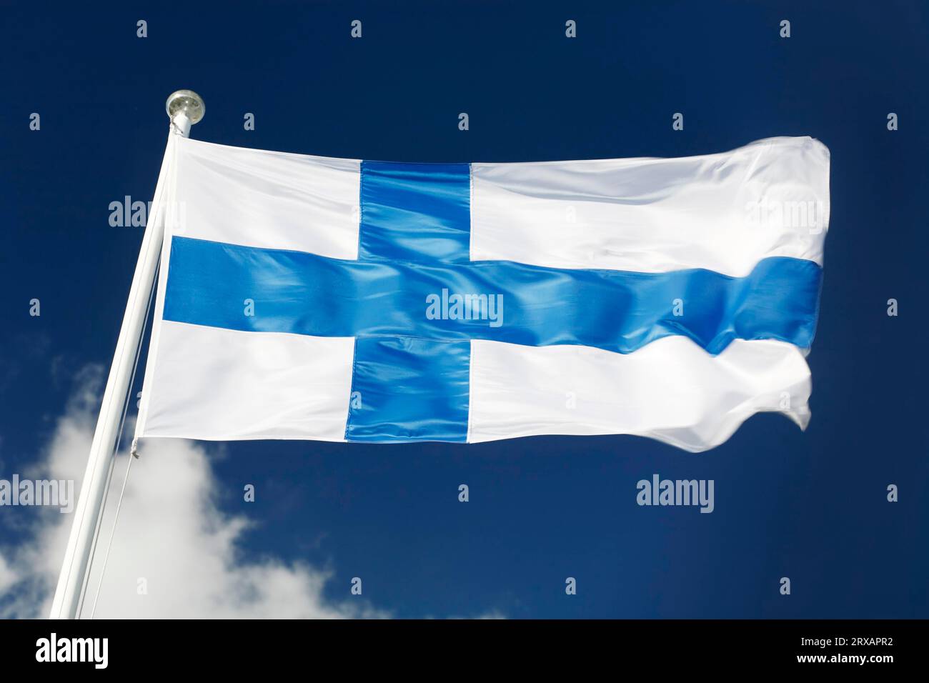 Finnish national flag Banque de photographies et d’images à haute ...