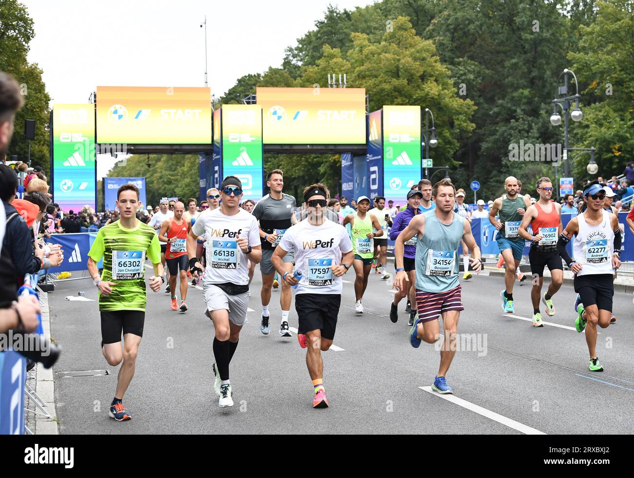 Marathon de berlin 2023 Banque de photographies et d’images à haute résolution - Alamy