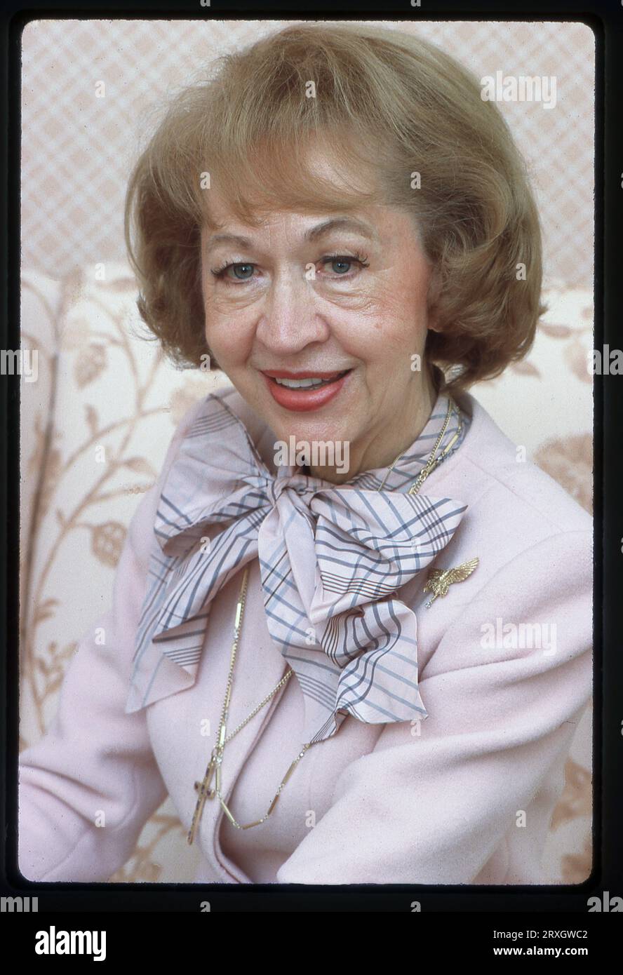 Portrait posé du médium, astrologue et chroniqueur Jeane Dixon à Manhattan vers 1978. Elle est ...