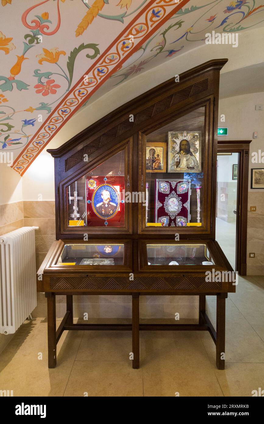 Expositions au sous-sol du musée dans la crypte de la cathédrale ...