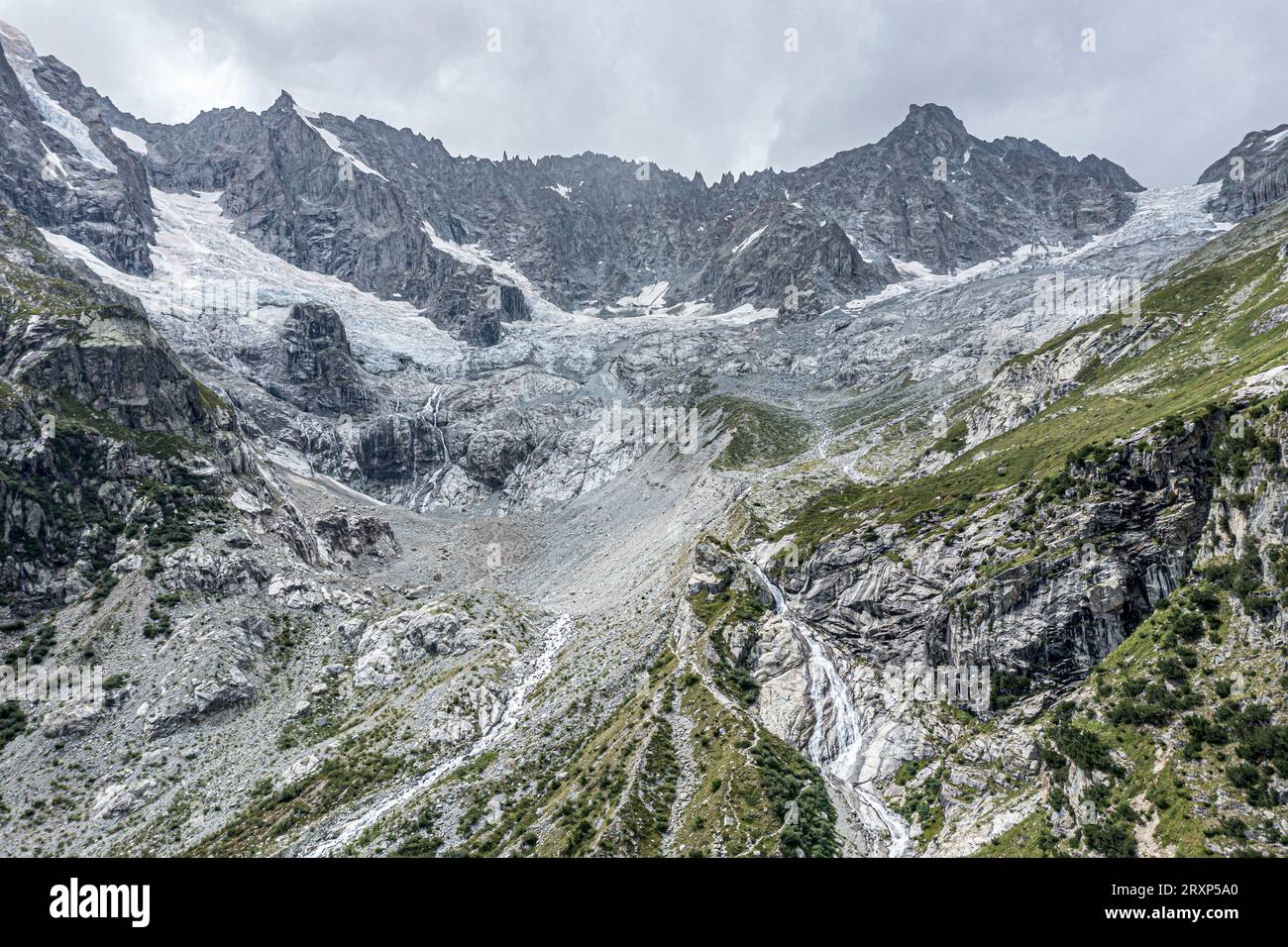 Cabane de la neuve Banque de photographies et d’images à haute ...