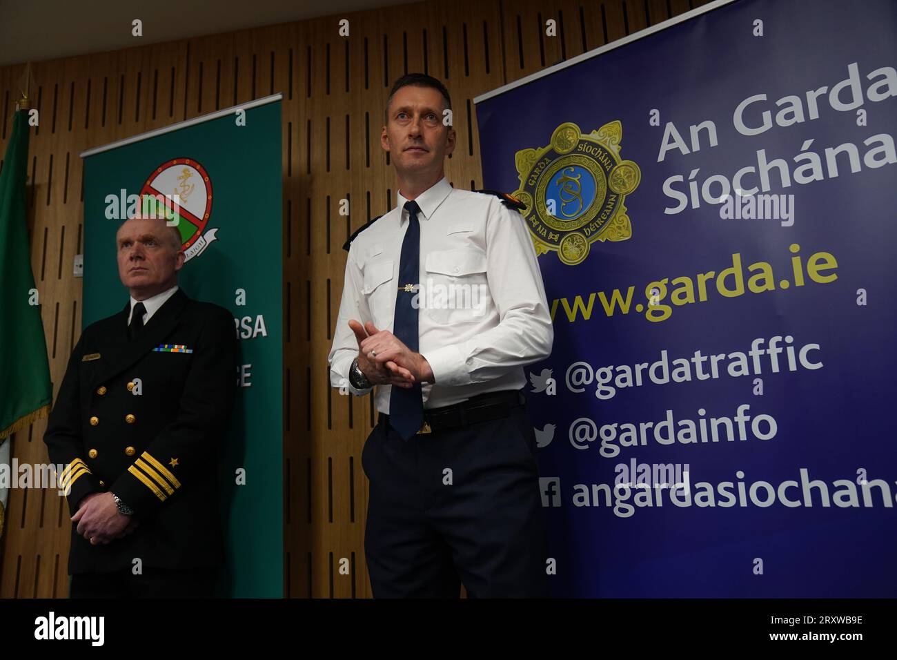 Le commandant Tony Geraghty, le commandant des opérations de la flotte ...