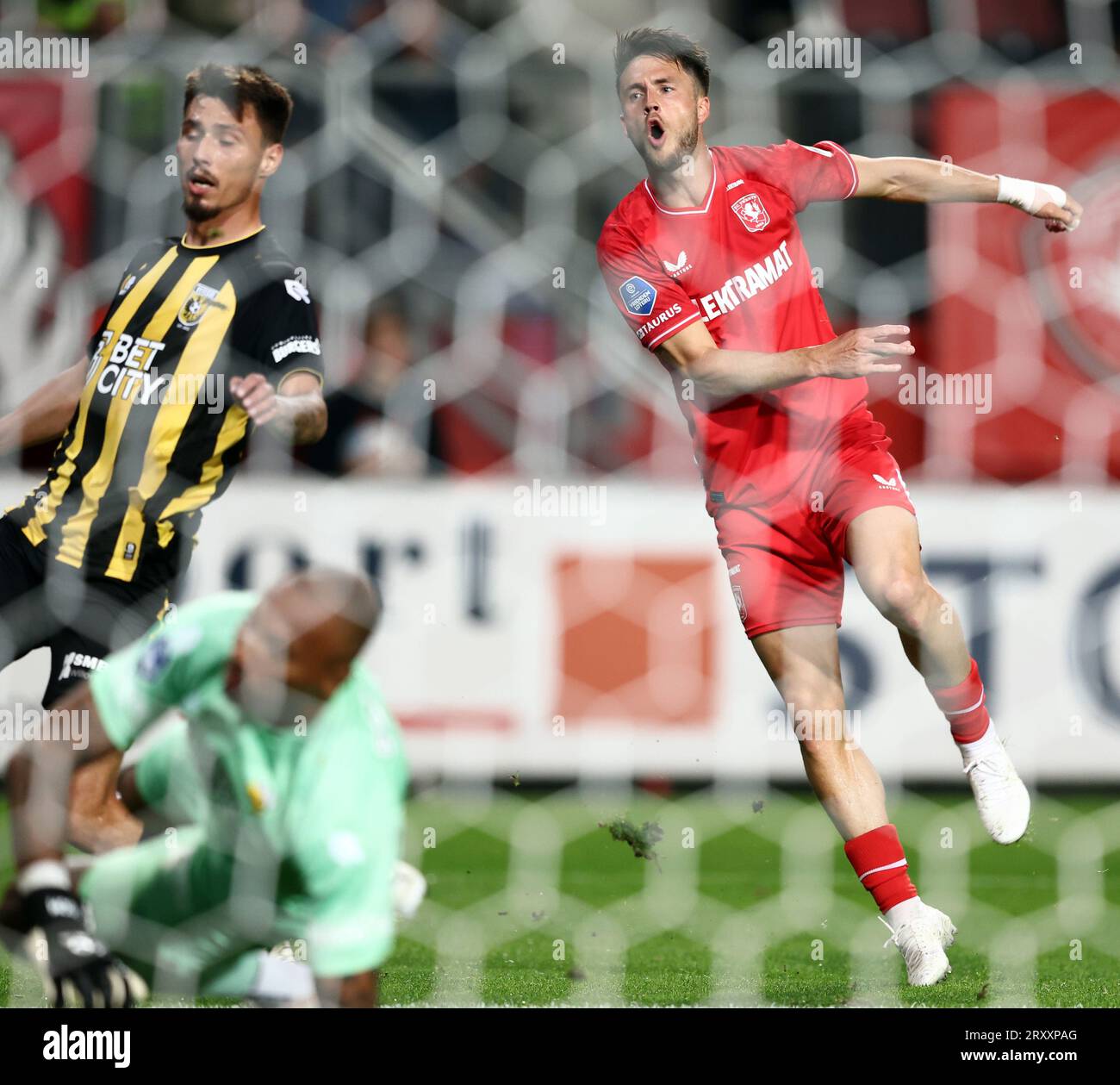 ENSCHEDE - Ricky van Wolfswinkel du FC Twente réagit lors du match ...