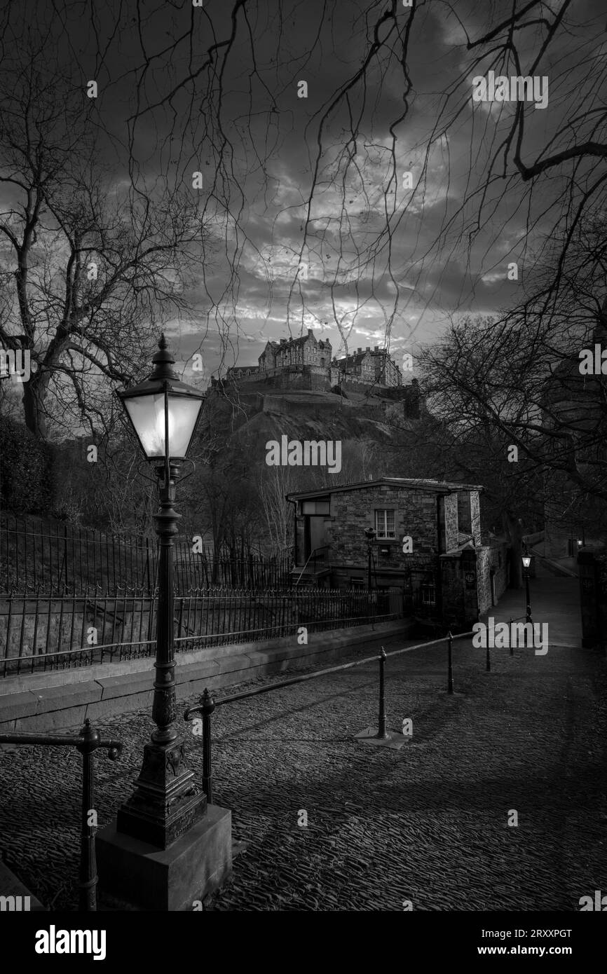 Château d'edimbourg Banque d'images noir et blanc - Alamy