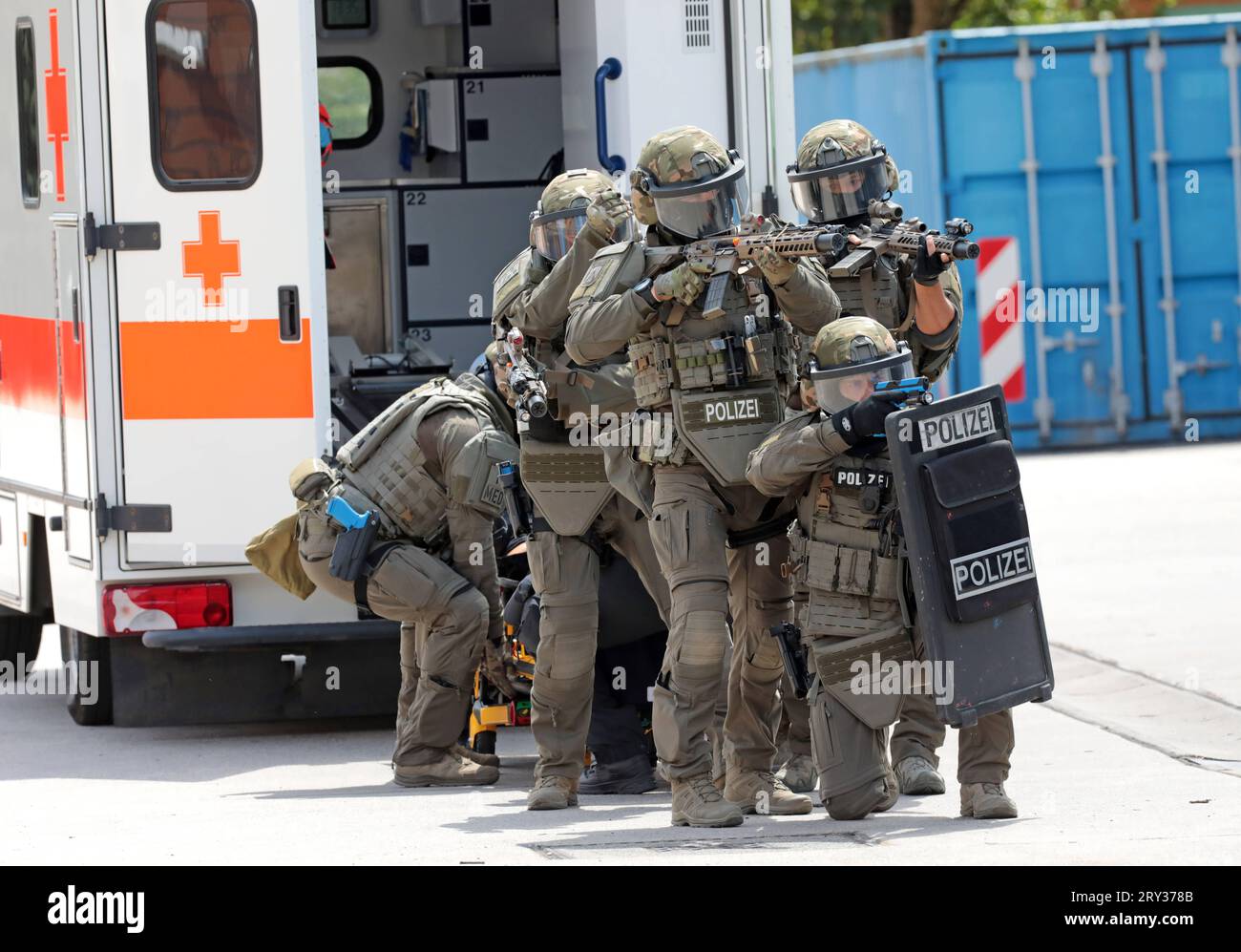 Einsatzbeamte des Spezialeinsatzkommandos SEK der Polizei des Landes ...