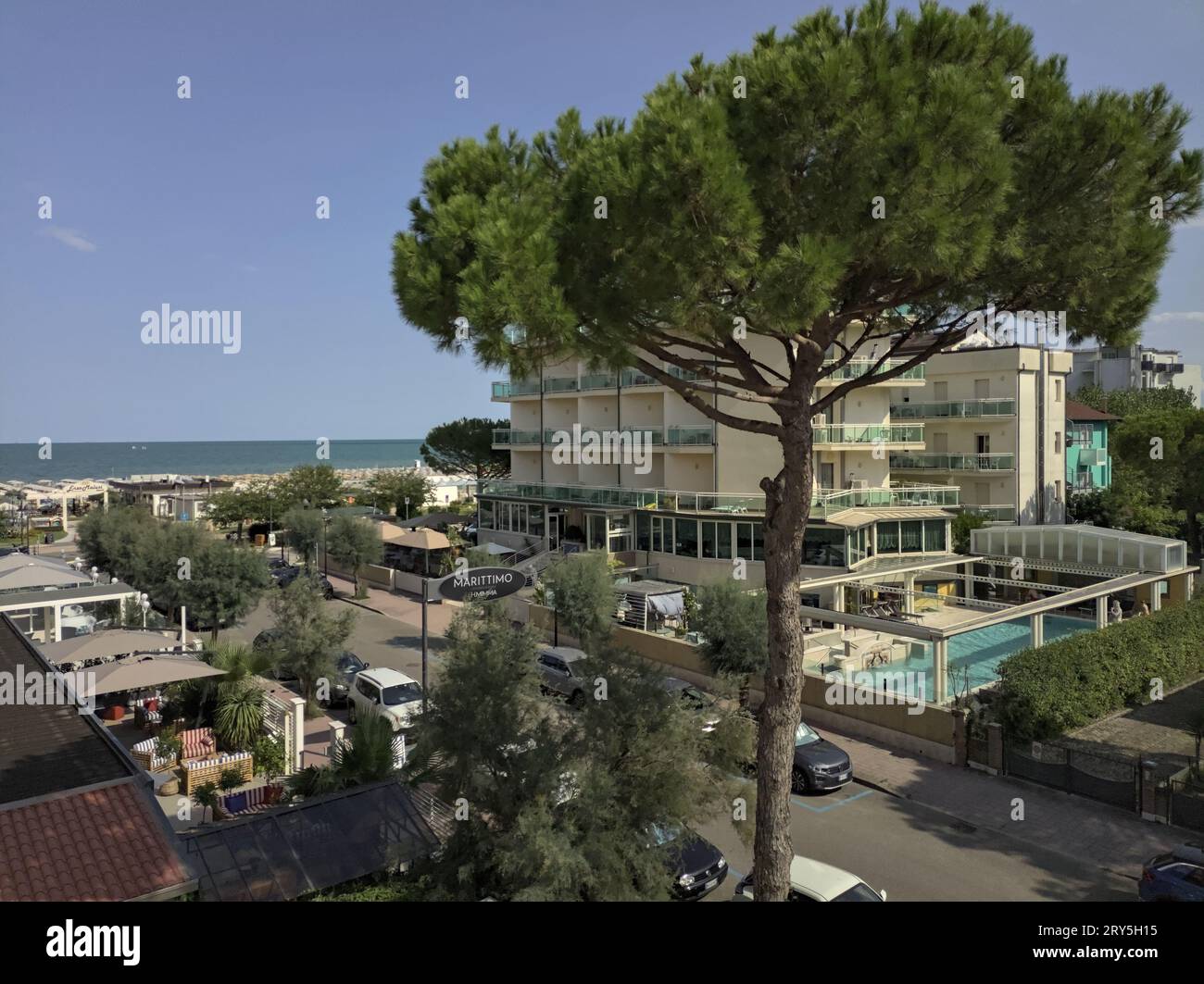 Trottoir pour se promener au bord de la mer Banque de photographies et ...