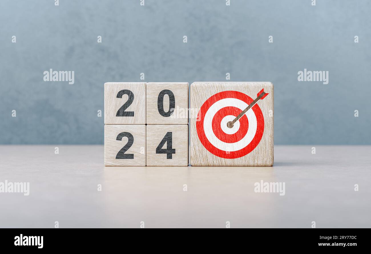 2024 année avec cible qui imprime sur cube en bois. 2024 objectif cible ...