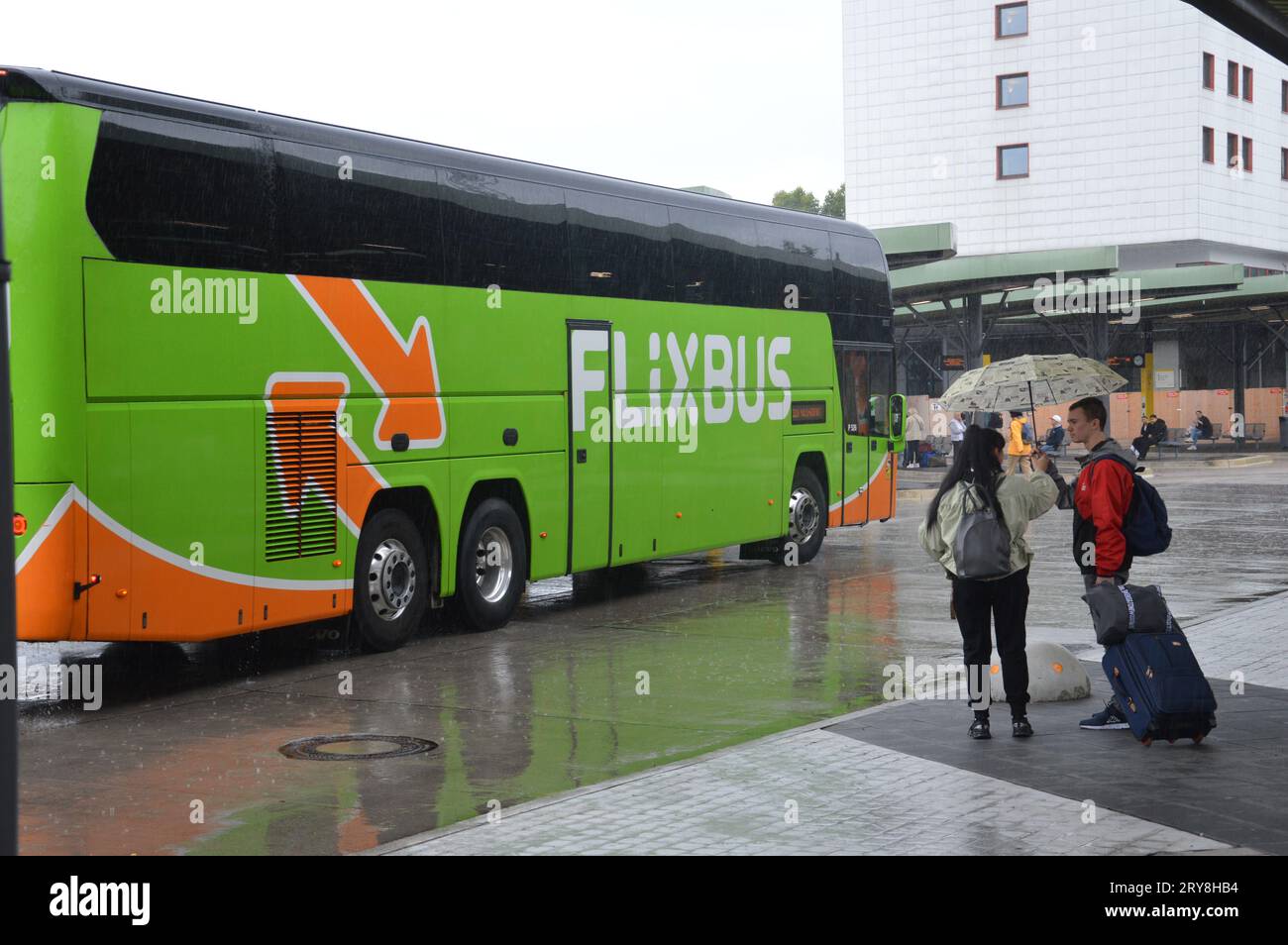 Flixbus central stationation Banque de photographies et d’images à ...