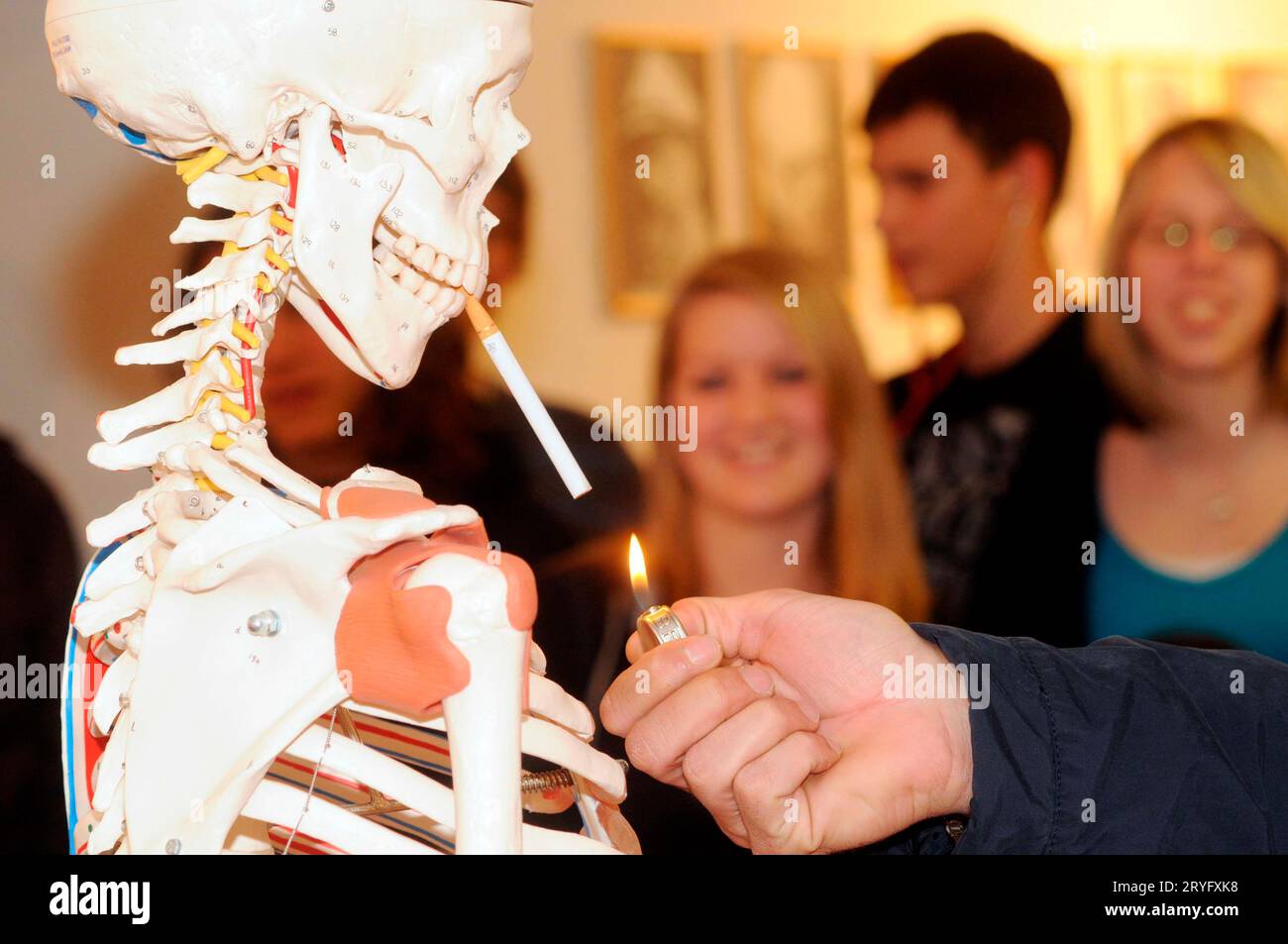 Dangers du tabagisme Banque de photographies et d’images à haute ...