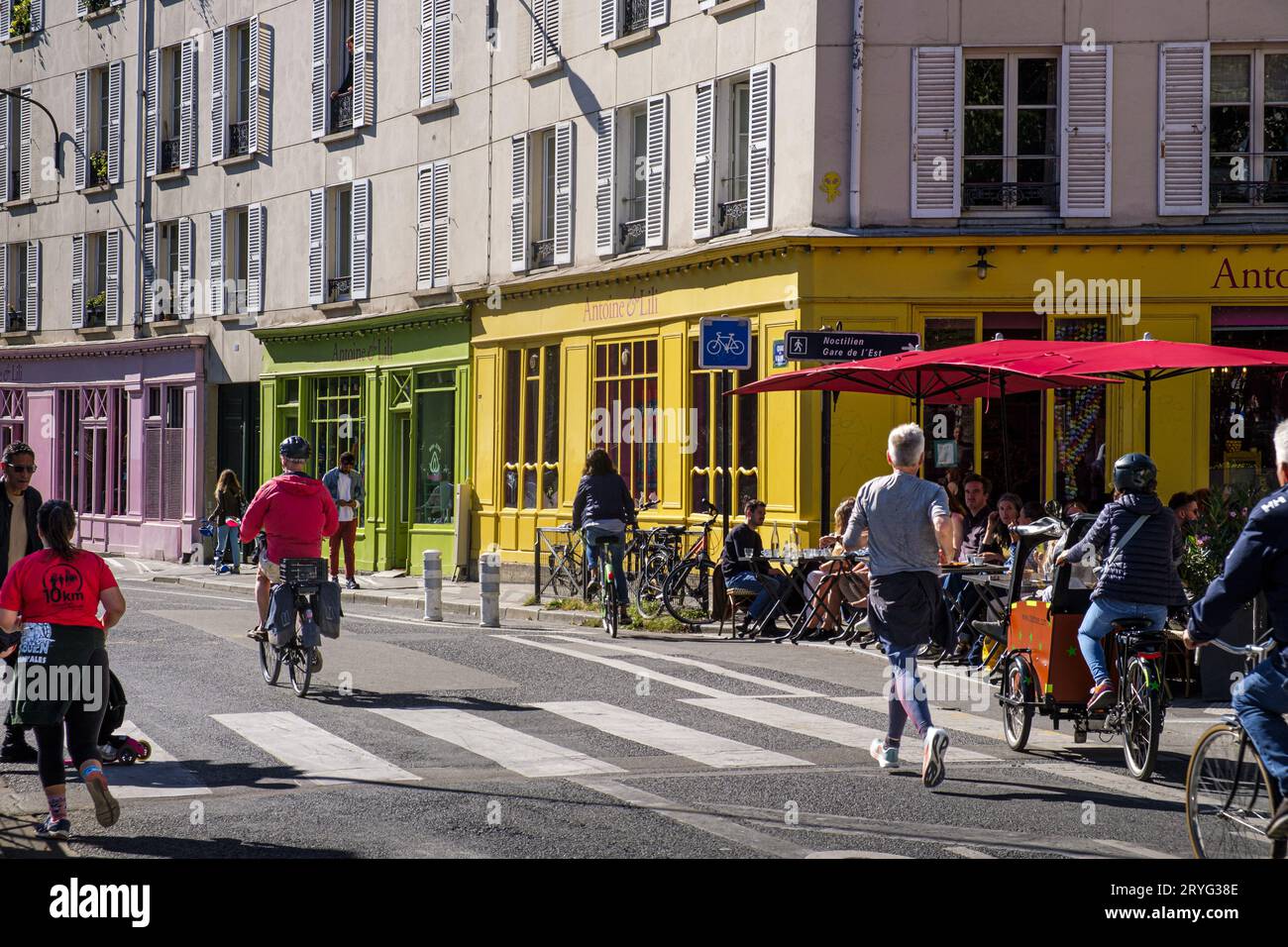 Antoine et lili shop Banque de photographies et d’images à haute ...