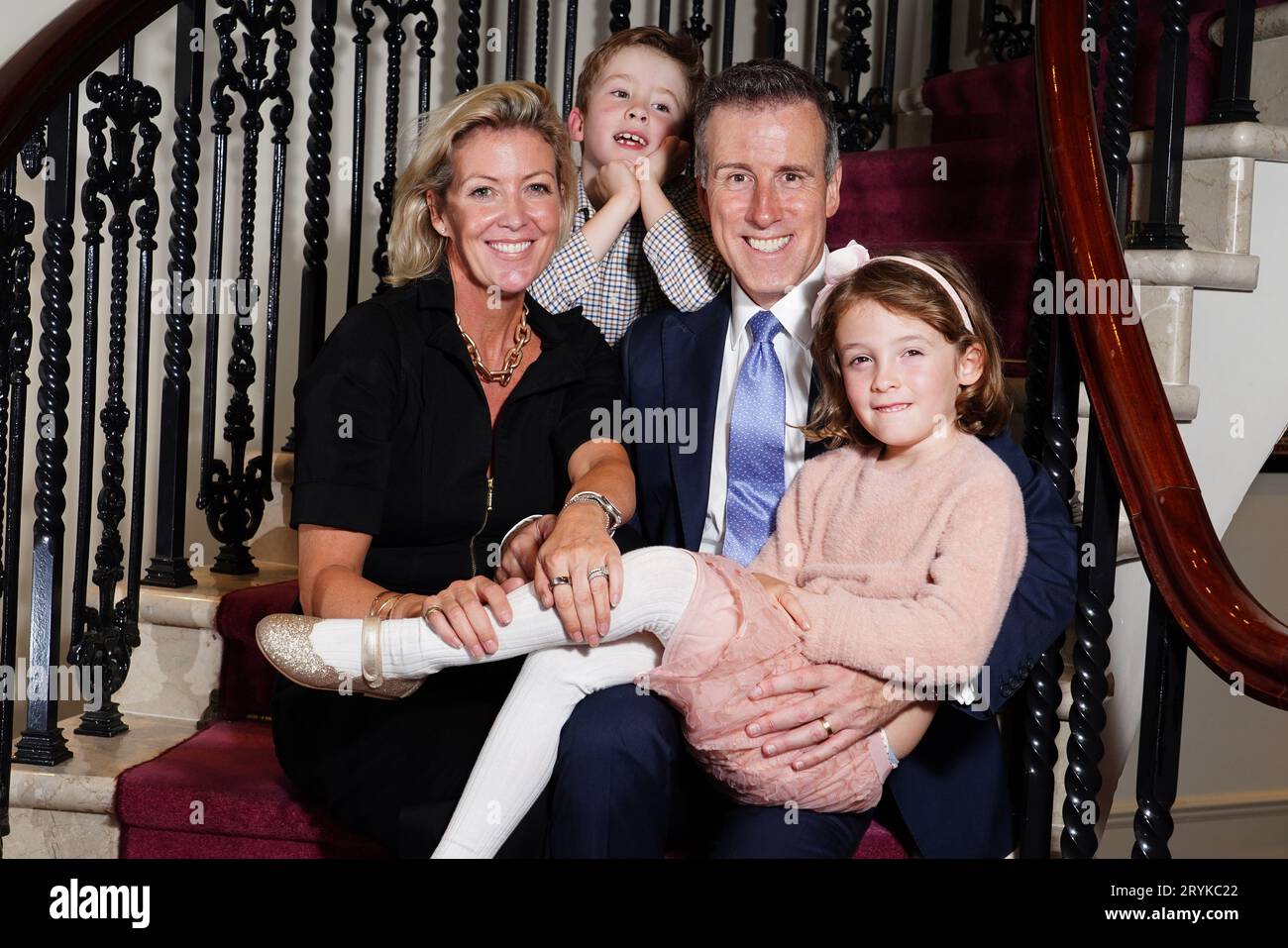 Anton du Beke avec sa femme Hannah Summers, et leurs enfants George et ...