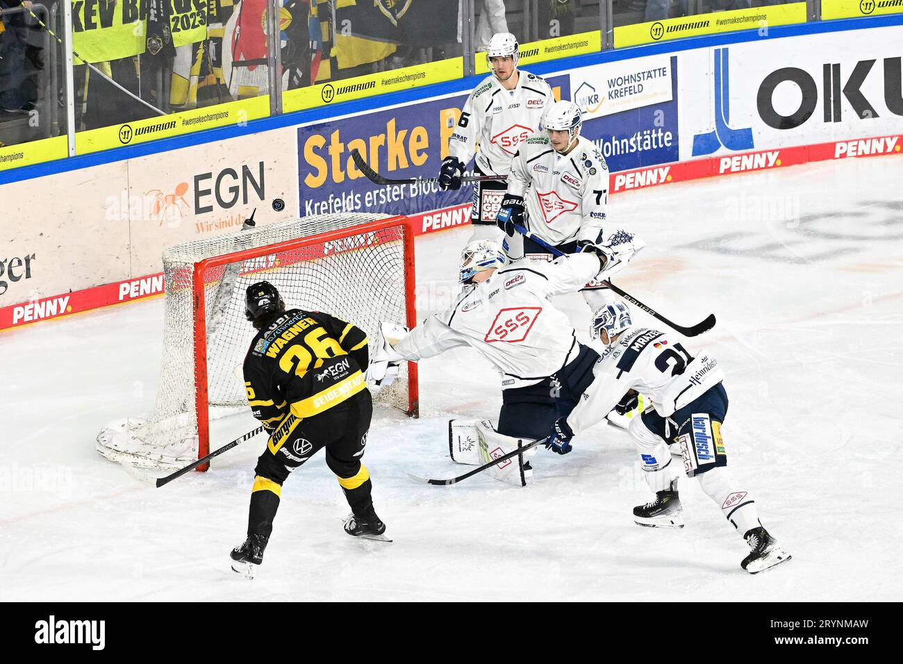 Eishockey - DEL 2 : Krefeld Pinguine vs Dresdner Eislöwen m 01.10.2023 ...