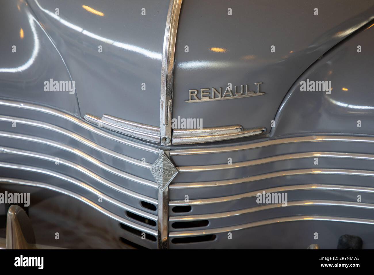 Talmont , France - 09 12 2023 : Renault 4CV logo marque et signe ...