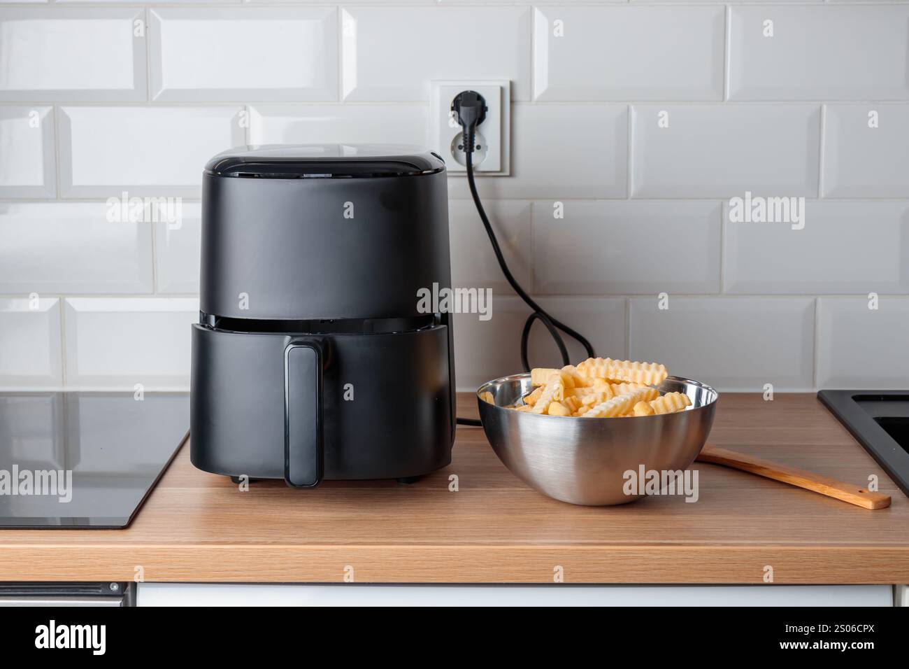 Cuisine tendance gadget air friteuse machine à cuire des pommes de ...