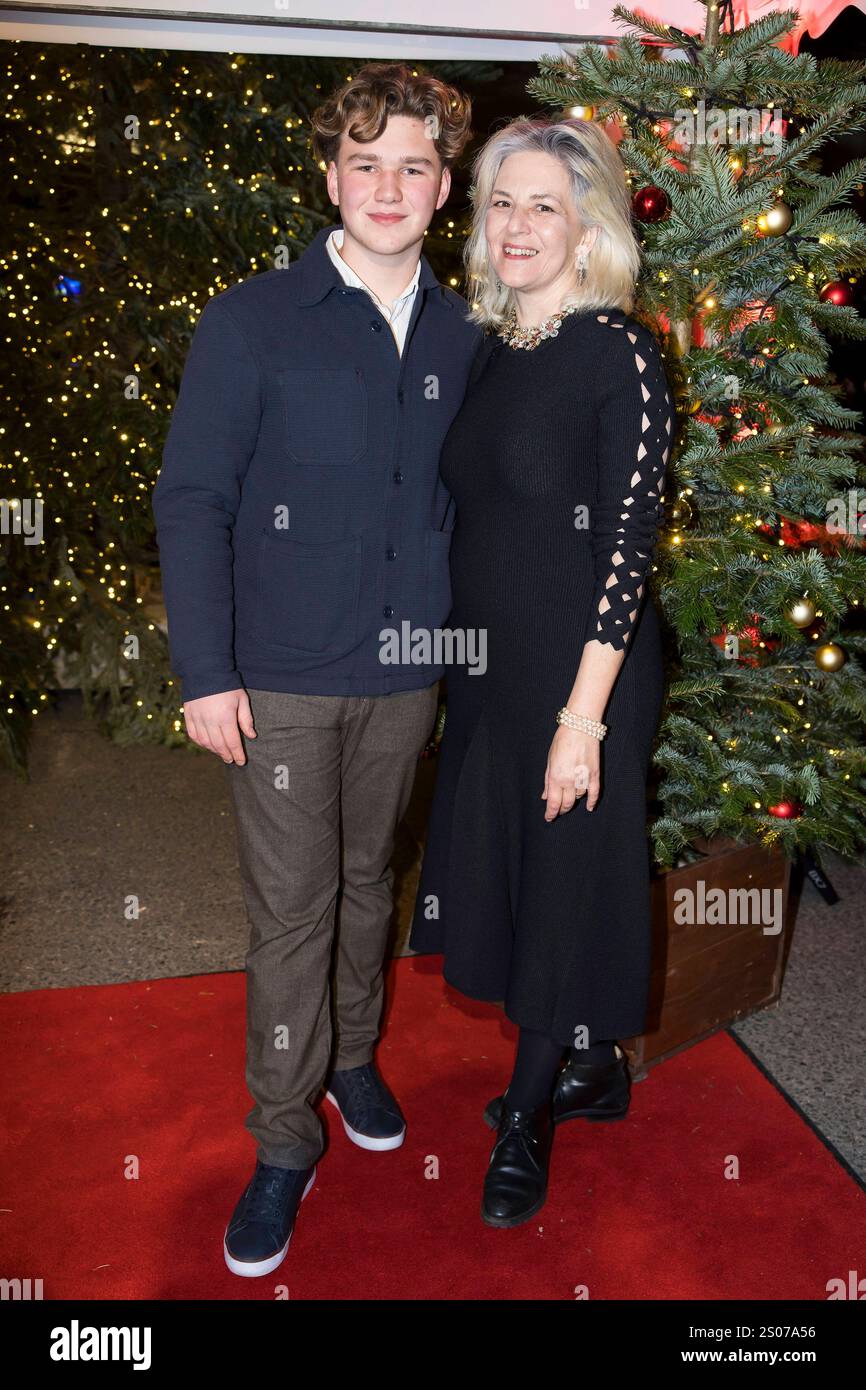 Roncalli Weihnachtscircus, Show und promis im Tempodrom, Berlin, 20.12. ...