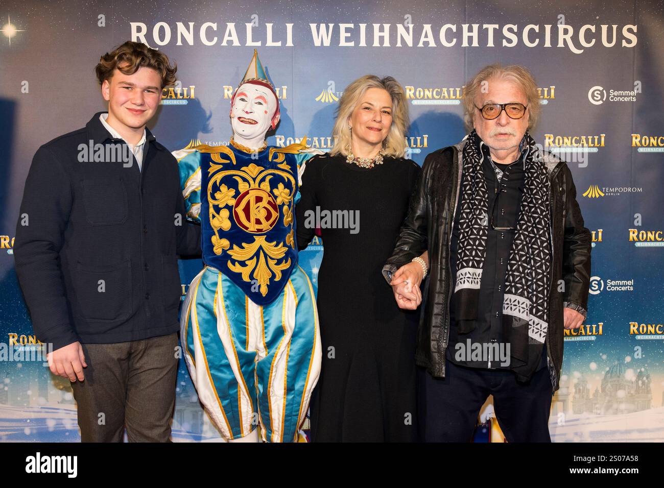 Roncalli Weihnachtscircus, Show und promis im Tempodrom, Berlin, 20.12. ...