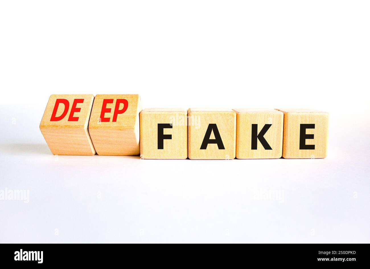 Symbole Deepfake ou faux. Mots conceptuels Fake Deepfake sur cubes en ...