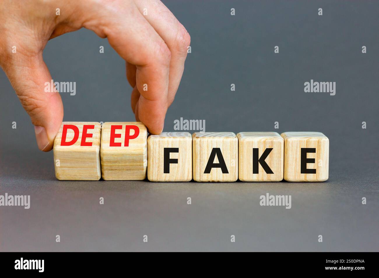 Symbole Deepfake ou faux. Mots conceptuels Fake Deepfake sur cubes en ...