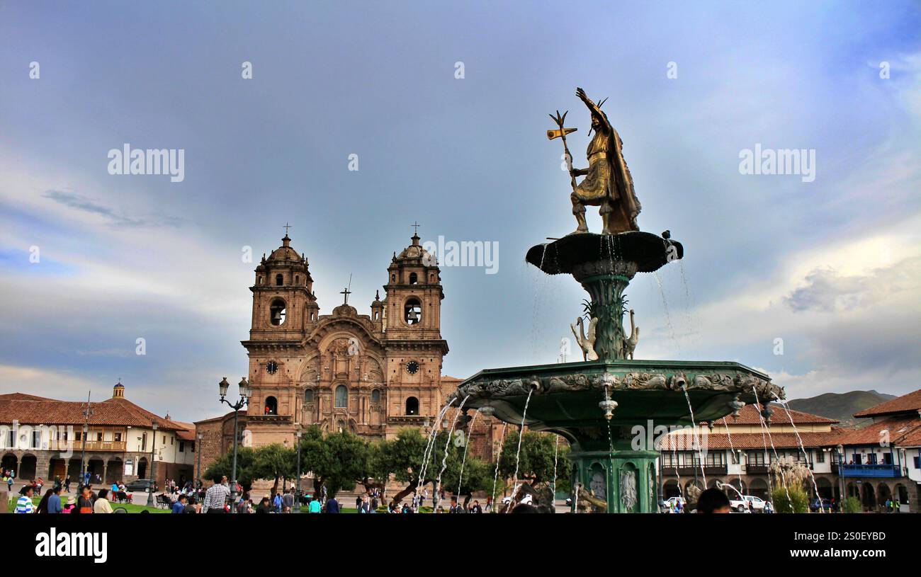 Plaza mayor del cusco Banque de photographies et d’images à haute ...